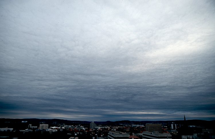 Wolken - Karlsruher Wolkenatlas - Altostratus opacus mamma